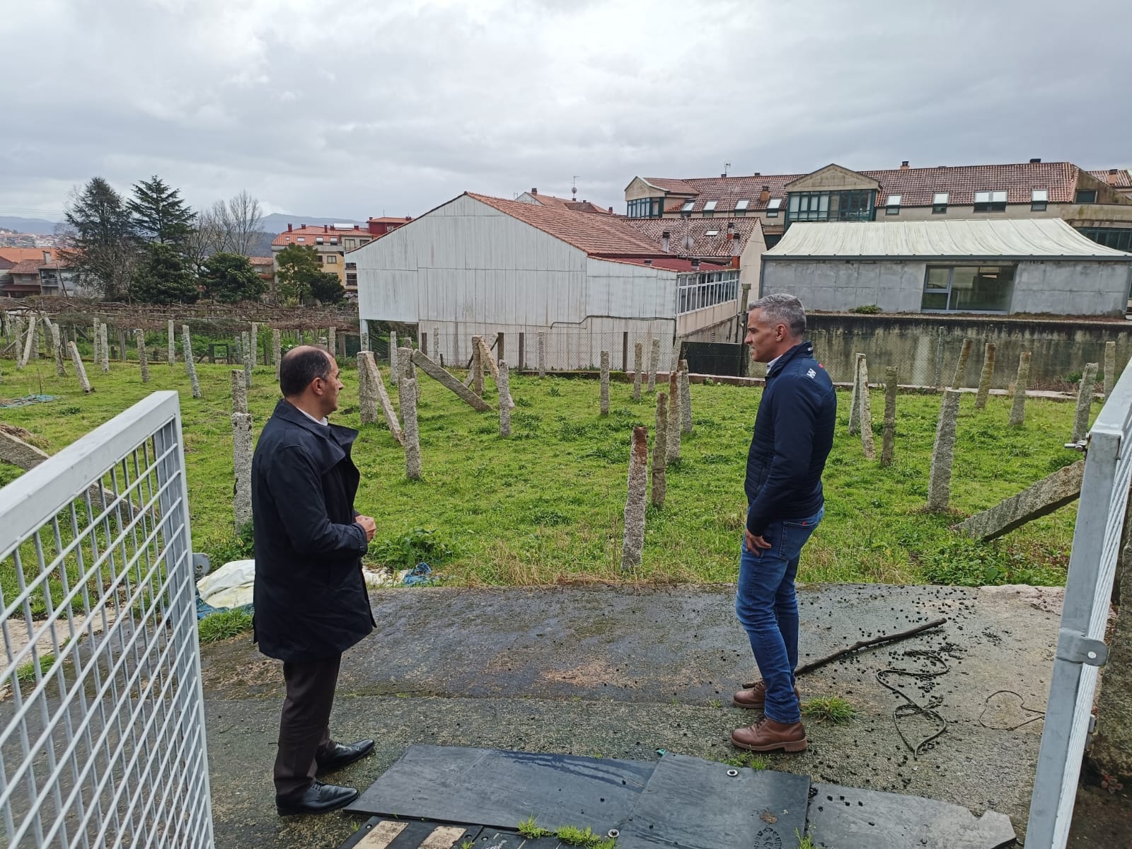 O Concello habilitará un novo aparcamento disuasorio en Combarro 2025 | Concello de Poio